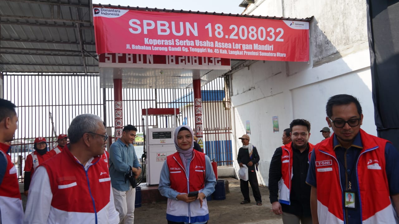 Komisaris Utama Pertamina Patra Niaga Tinjau Kesiapan Layanan dan Operasional Energi di Sumatera ...